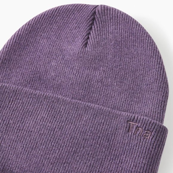 TNA | Accessories | Aritzia New Peak Beanie Cuffed Ribknit Beanie ...
